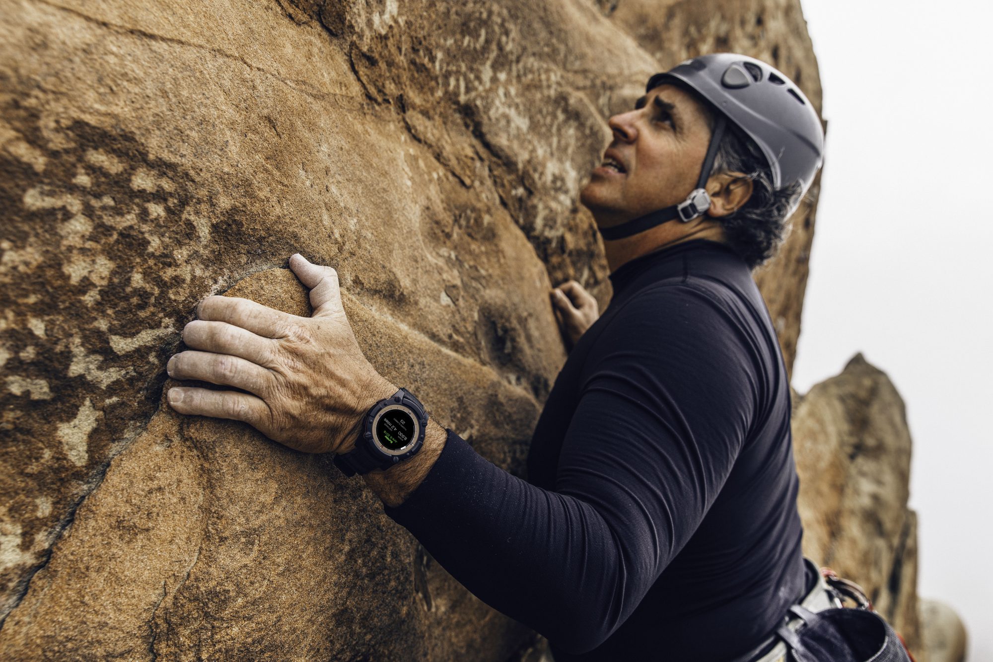 PowerWatch Series 2 runs off your body heat and solar power – Adventure 52
