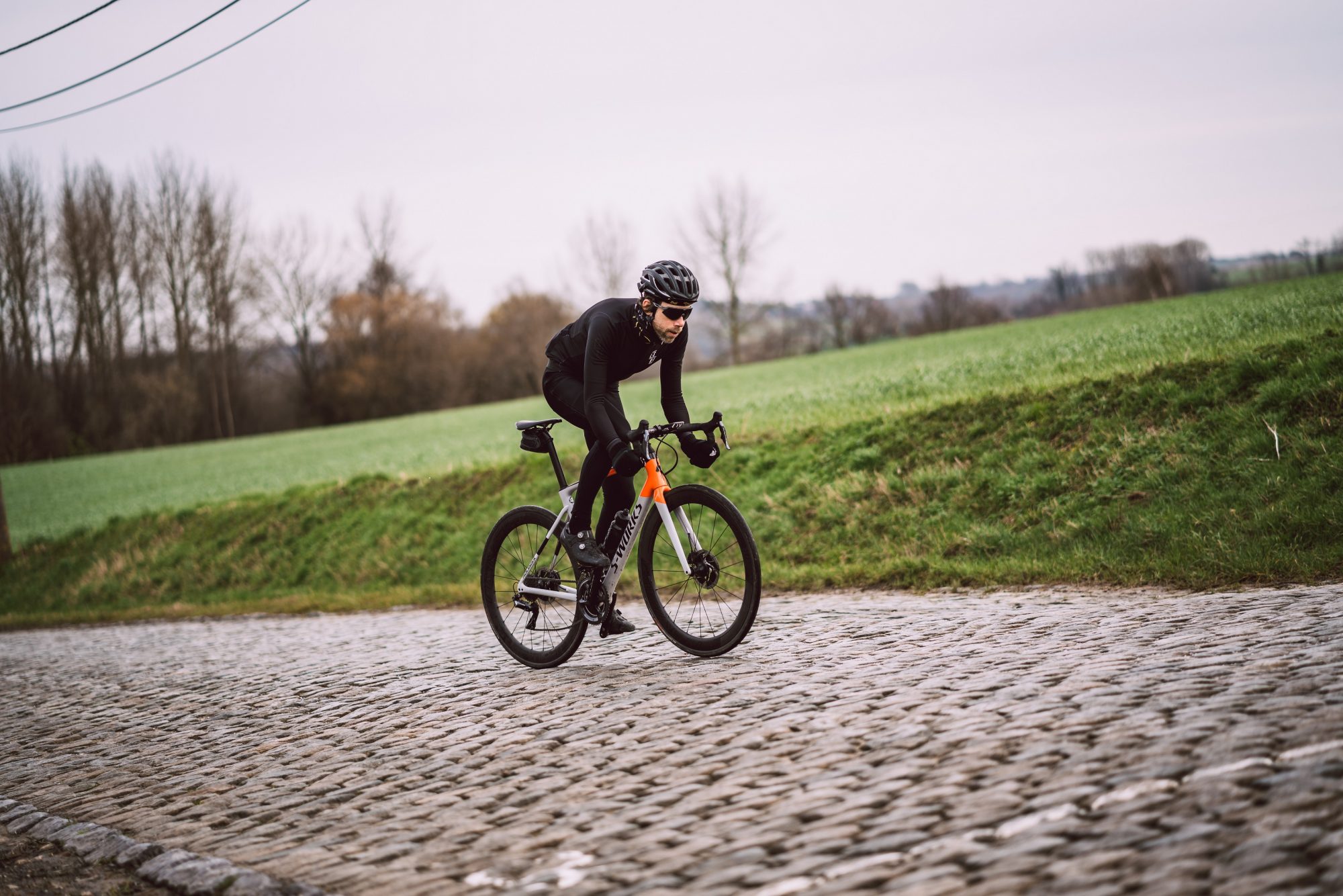 BUFF creates caps and more for the Tour of Flanders cycling race ...