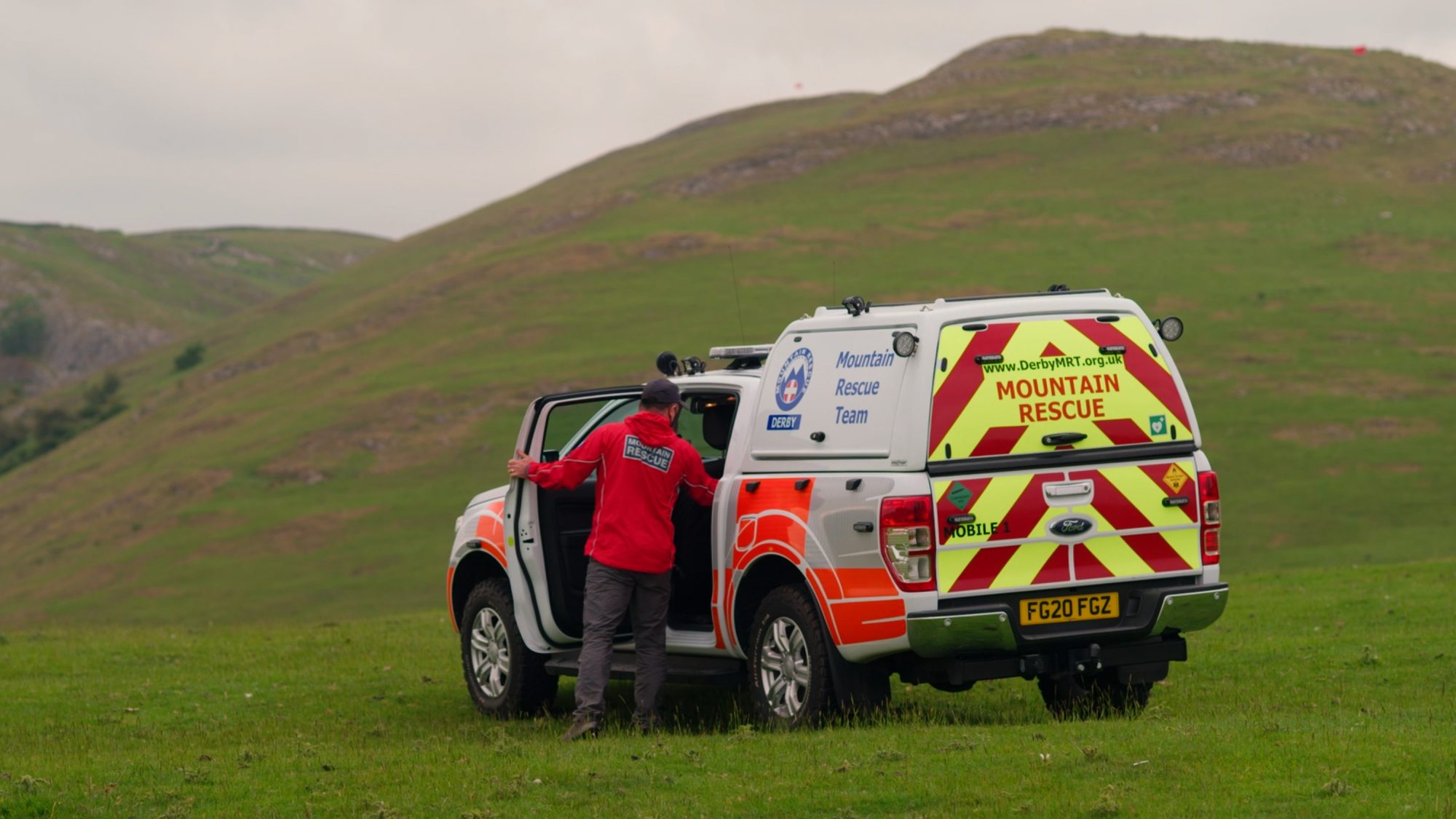 Special look at Derby Mountain Rescue Team's Ford Rangers – Adventure 52