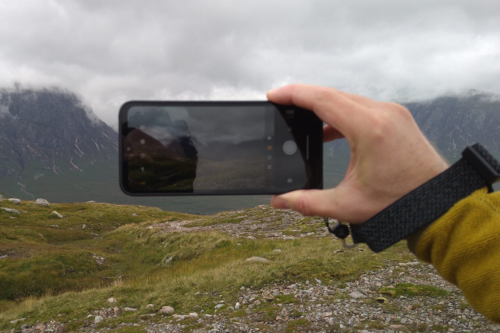 Motorola Defy smartphone review – Adventure 52