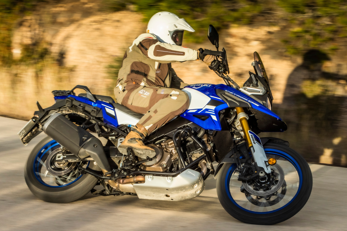 'Dual Explorer' V-Strom 1050DE available to buy this spring – Adventure 52